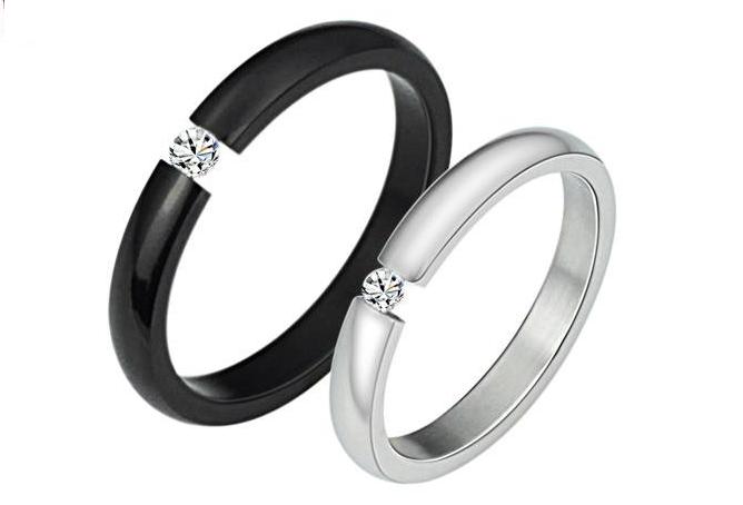 CoupleLoveTee: Lovely Couple Ring