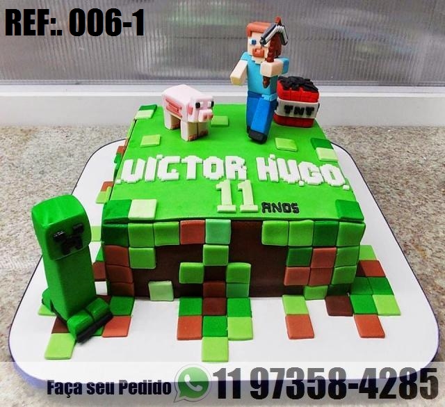 Bolo Minecraft quadrado com porquinho e TNT de Pasta de Chocolate ...