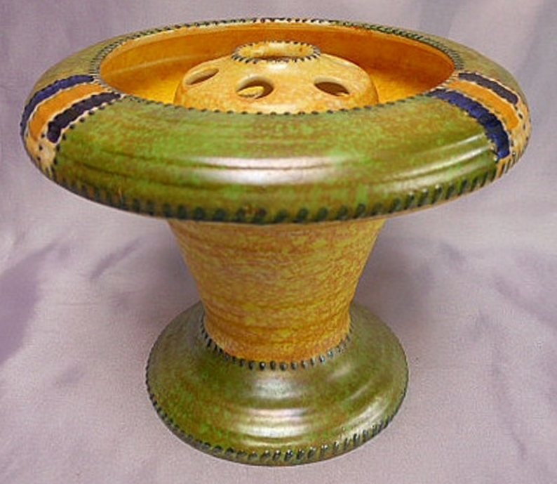 Crown Ducal & Charlotte Rhead Pottery: 3273 - Stitch Variation