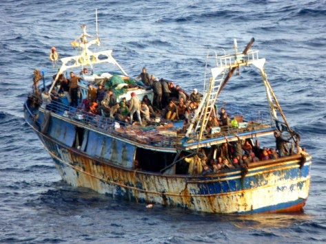 ΣΦΟΔΡΗ ΕΠΙΘΕΣΗ ΔΕΧΕΤΑΙ Η ΕΥΡΩΠΗ... 2000 ΛΑΘΡΟΜΕΤΑΝΑΣΤΕΣ ΣΗΜΕΡΑ ΣΤΗΝ ...