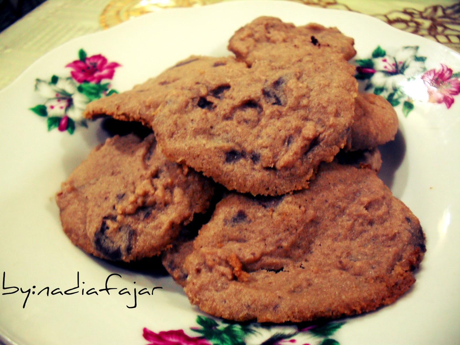 . statik: resepi : biskut chocolate chip ala2 famous amos