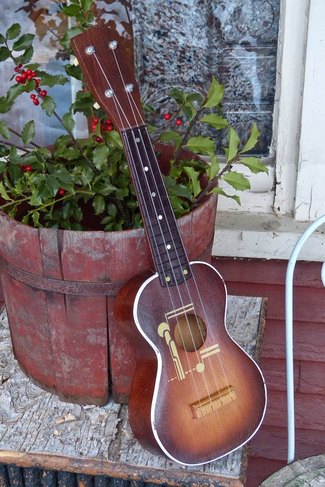 1950s Harmony-made Birch Stencil Ukulele