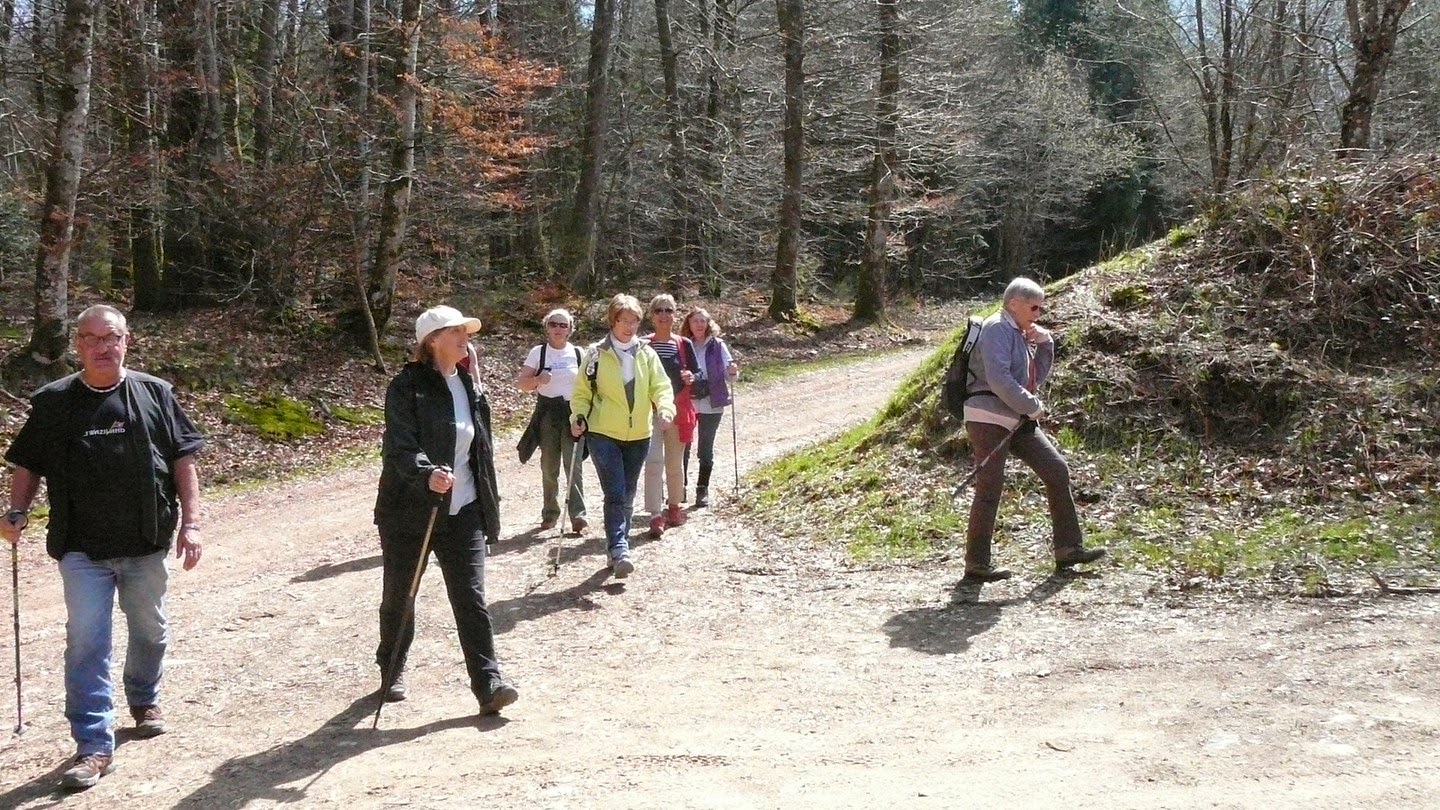 Les randonneurs du mercredi: Rando à Roussillon en Morvan