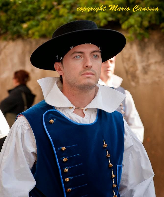 Sardinian Traditional Clothing - Page 12 - Sardinian People