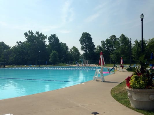 Play St. Louis: Heman Pool, University City