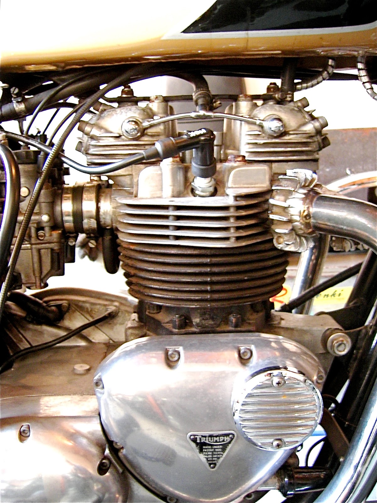 Short time long trip: KさんTriumph T140 Rocker Box Oil Feed