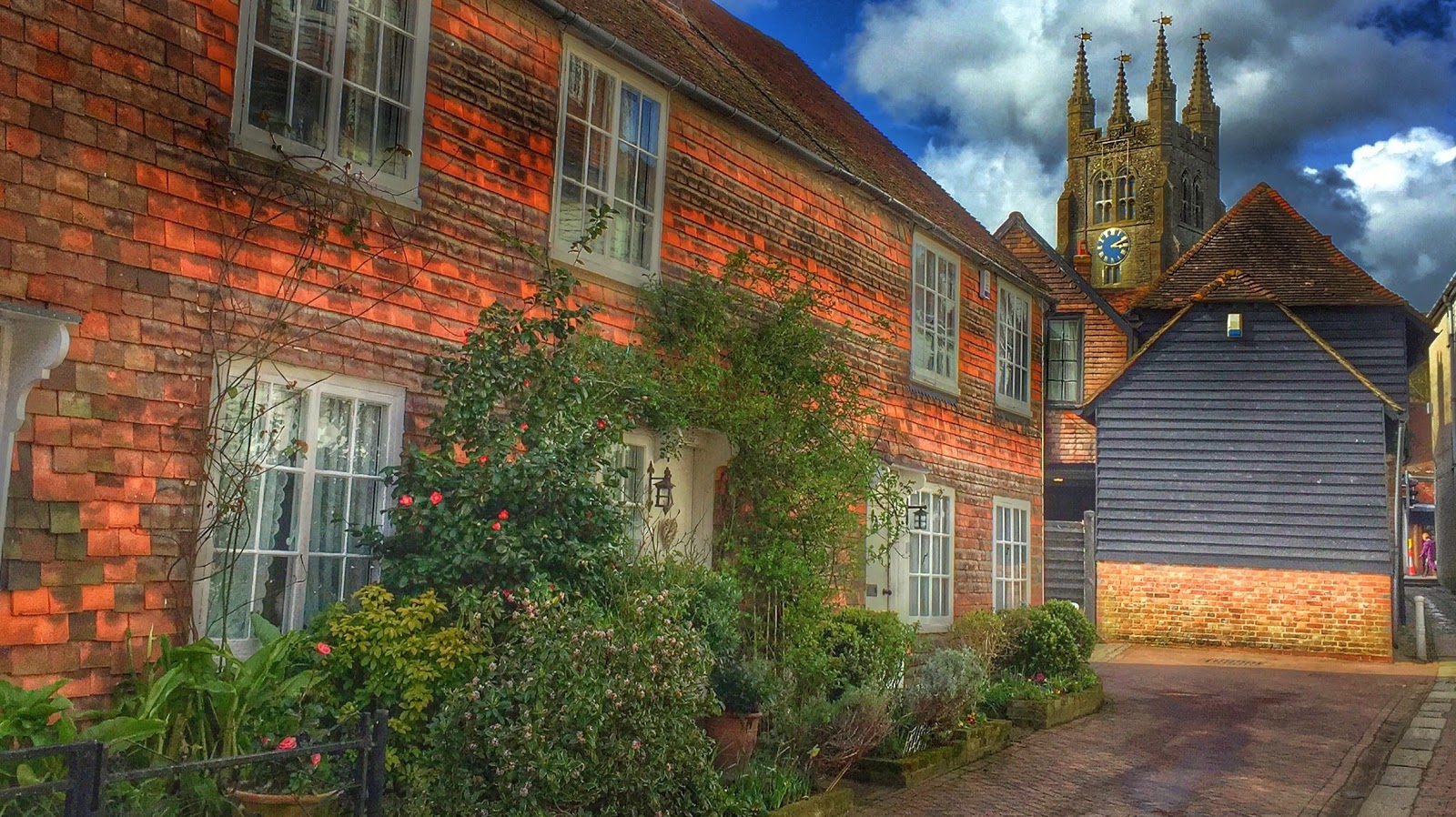 Tenterden Town: Tenterden is the so-called 'Jewel of the Weald'