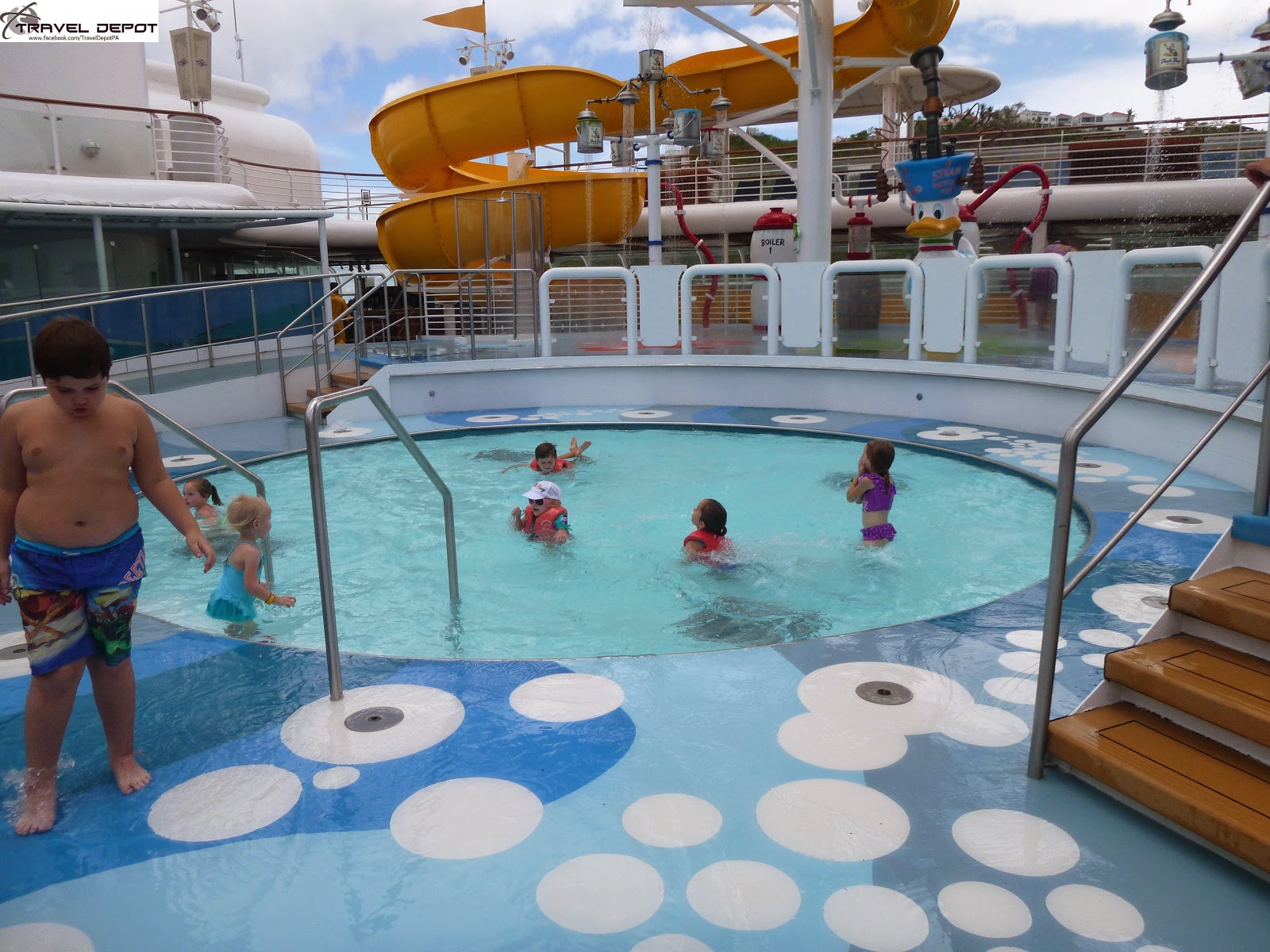 Pool areas aboard the Disney Magic Cruise Ship | Travel Depot