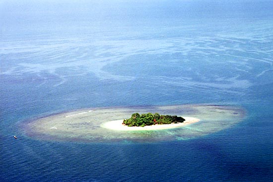 Travel World Blog: PEQUENO (OR) BAT ISLAND GOA