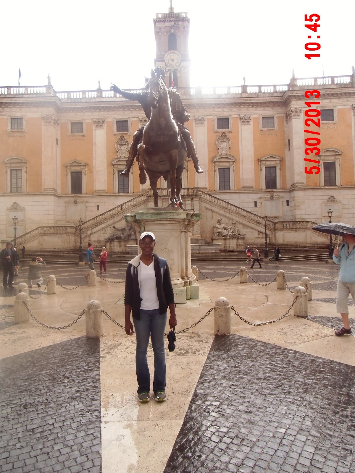 Lynnae's Tour of Europe : Day 3 in Rome, the Colosseum, the Roman Forum ...