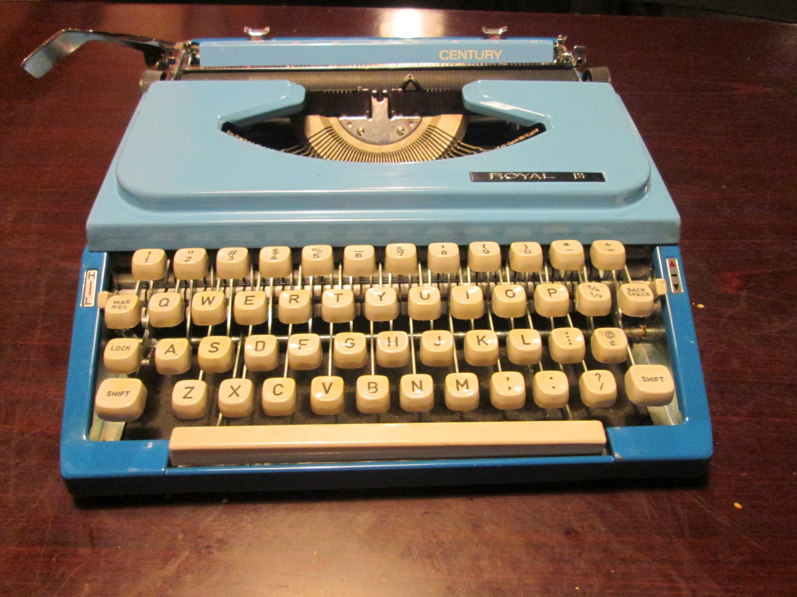 Royal Typewriters: Royal Century Portable Typewriter, 1969