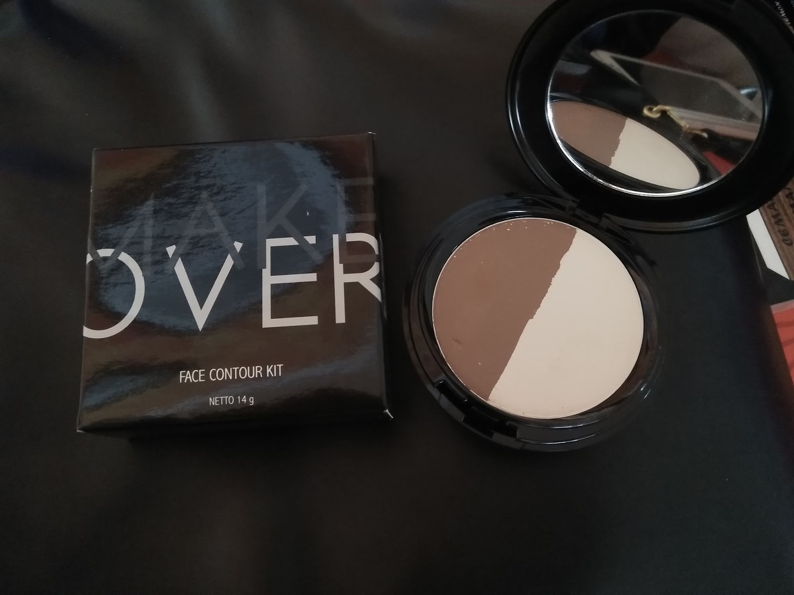 Review Face Contour Kit by Make Over - Fun Beauty Traveler