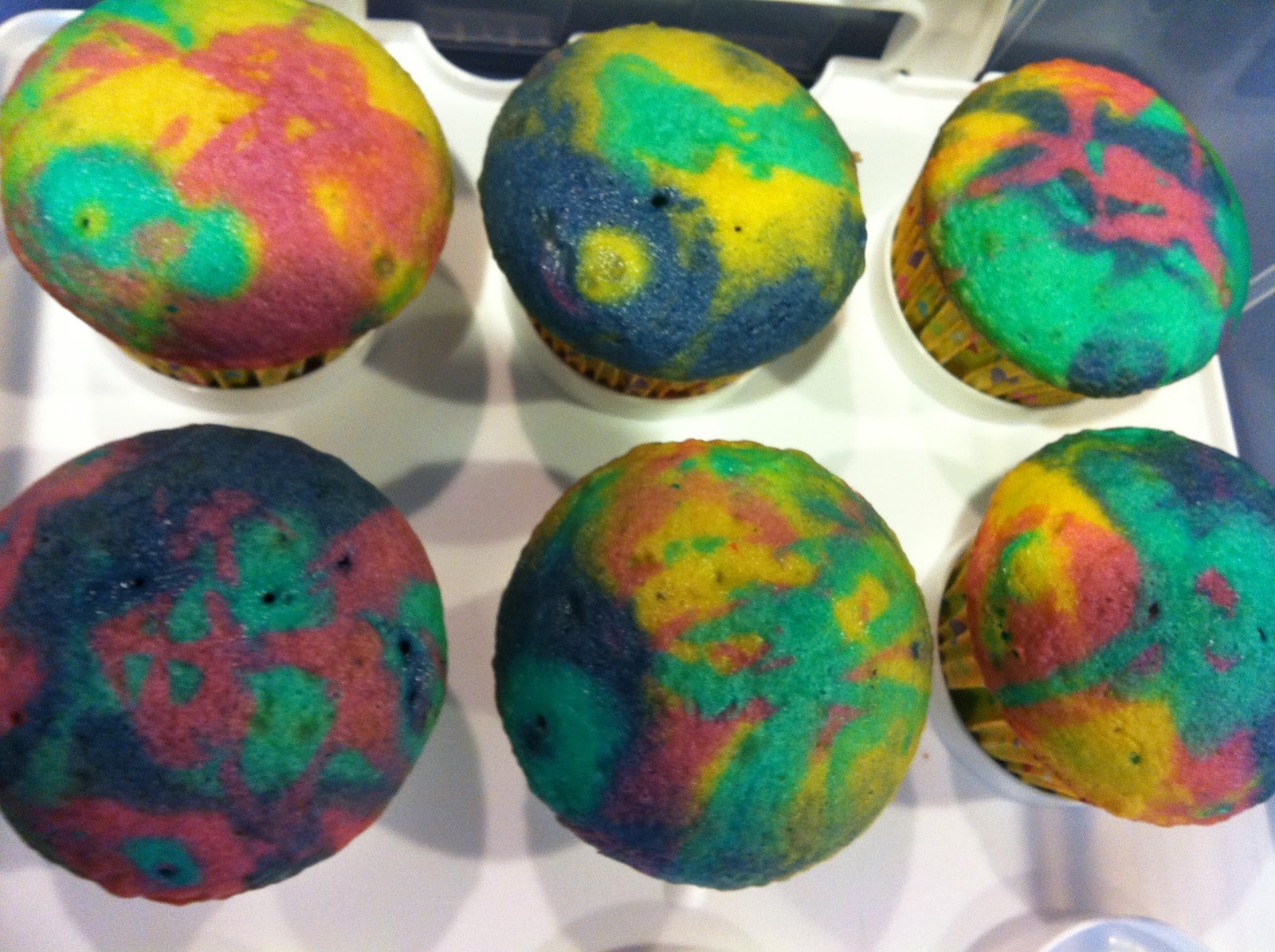 Boo Cakes: Splatter Cupcakes