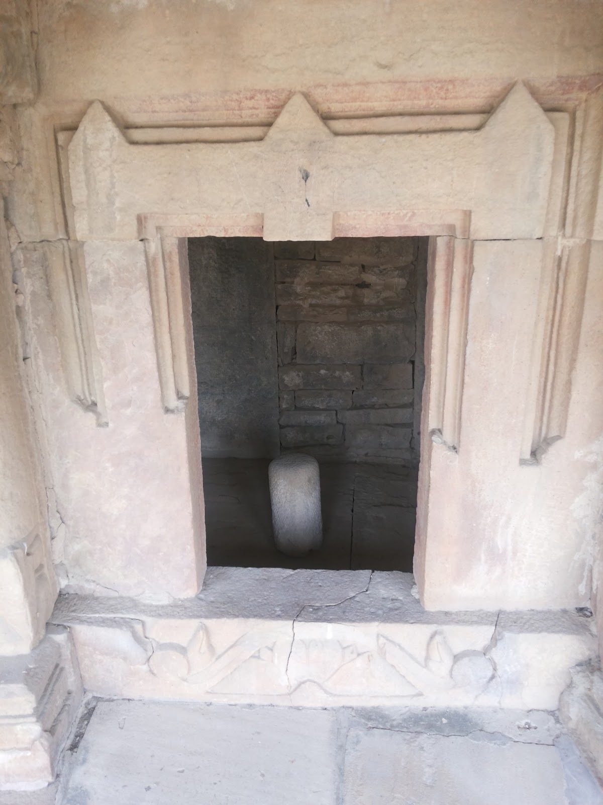 Chausath Yogini - Mitawali Temple, inspiration of Indian Parliament house