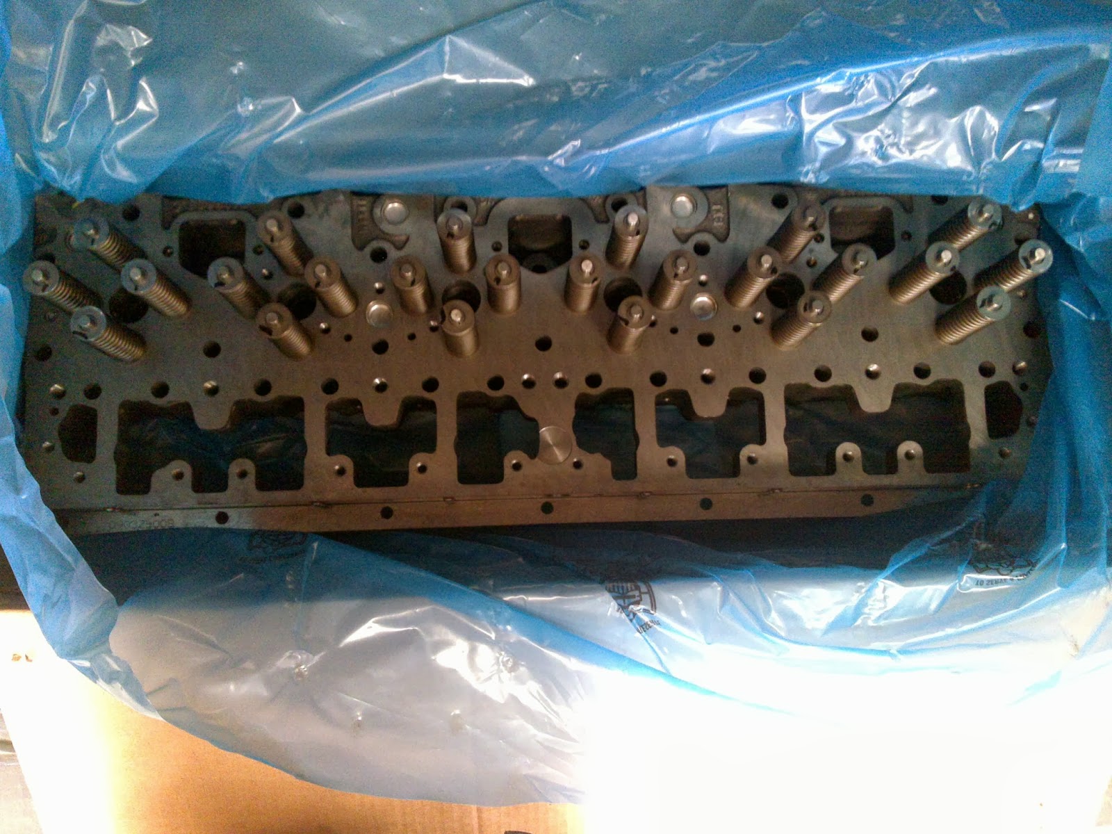 G-Motors: Culatas Cummins M11 originales