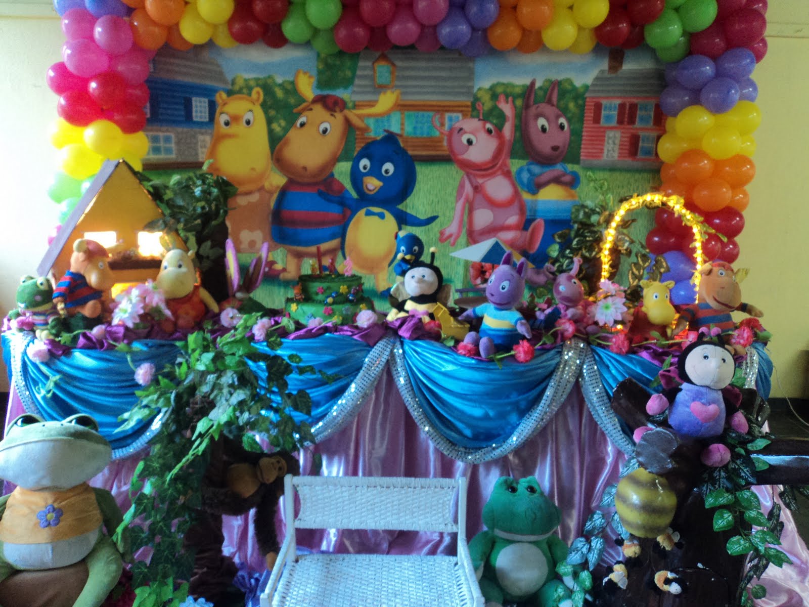 Gemeas Festas tudo para sua festa: Festa dos backyardigans