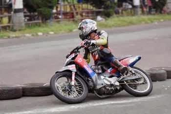 Gambar Motor Road Race | R-way Collection