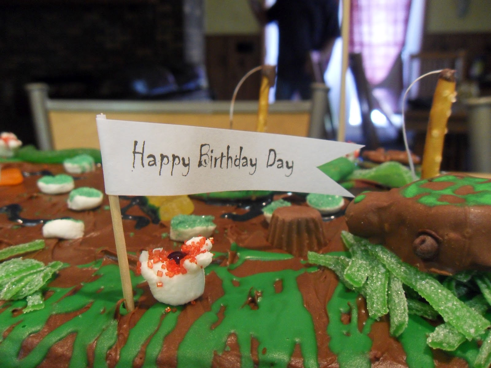 Creative Pzazz: Swamp People Cake