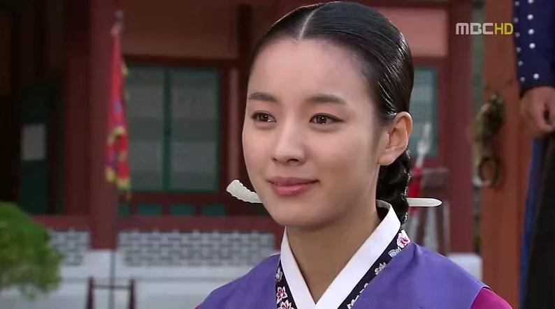 Abeetha Diyani Wallpapers