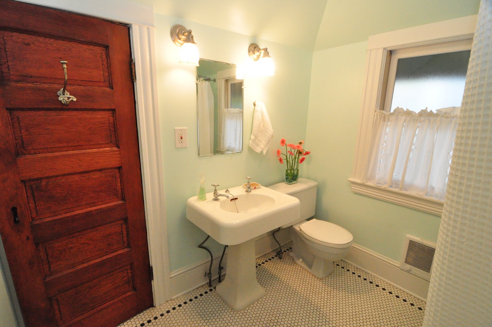 Stream of Consciousness: The Upper bathroom