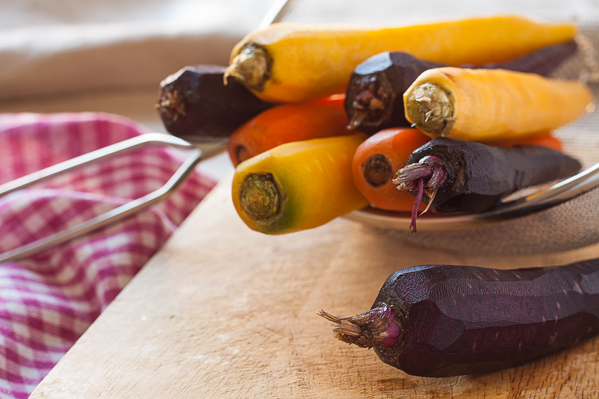 Pečena šargarepa sa bijelim lukom i začinima | Na tanjiru