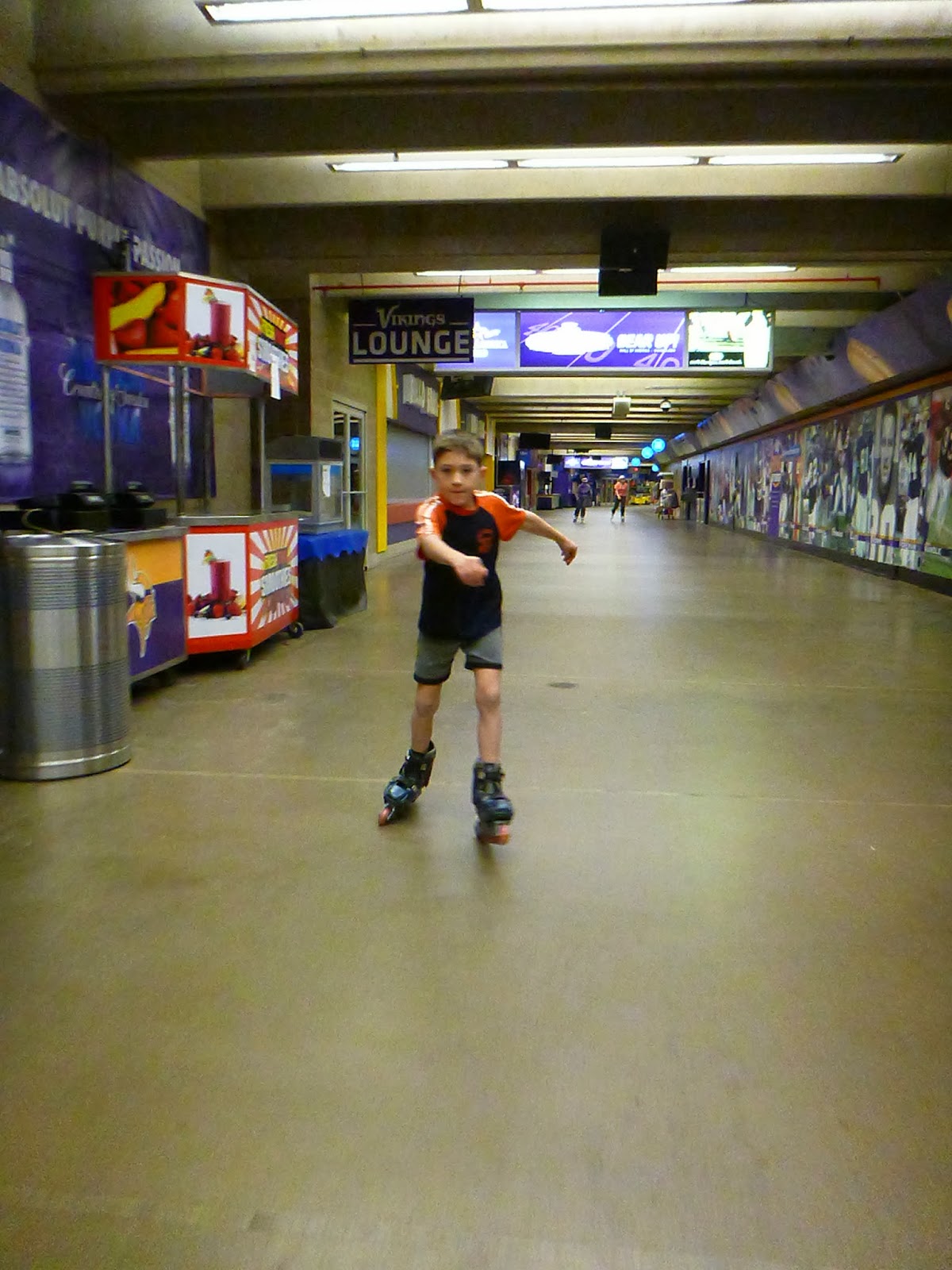 " FULL ON ": Rollerdome