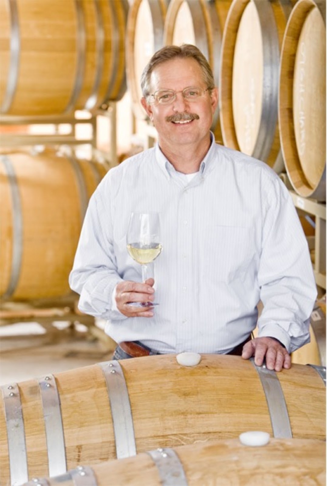 WineBizNews: Lava Cap Pairs Wines and Events at Placerville Winery