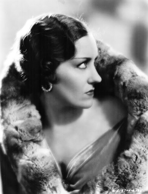 It's The Pictures That Got Small ...: October 2012