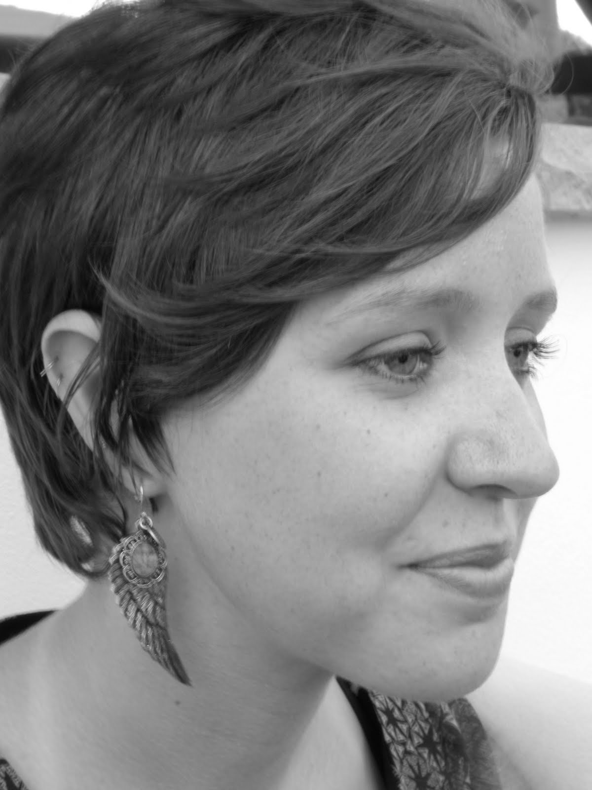 northern veils: Rachel Curley spotted wearing Lotta Djossou!