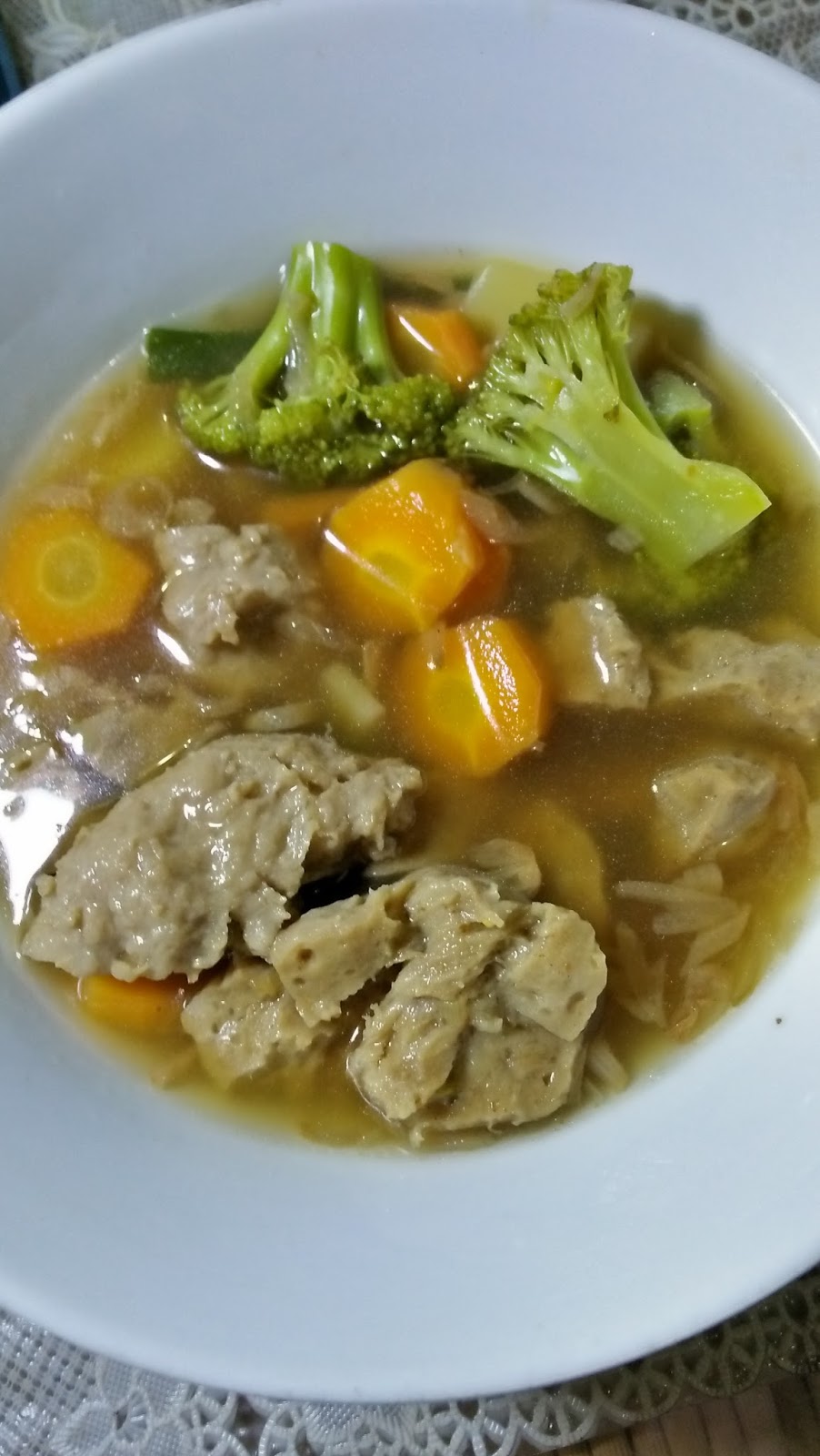Mie telur pangsit sosis, sup bakso ayam/sapi, dan tumis jagung buncis ...