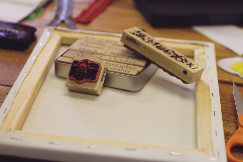 sassafras: repurposed canvas catch-all :: diy