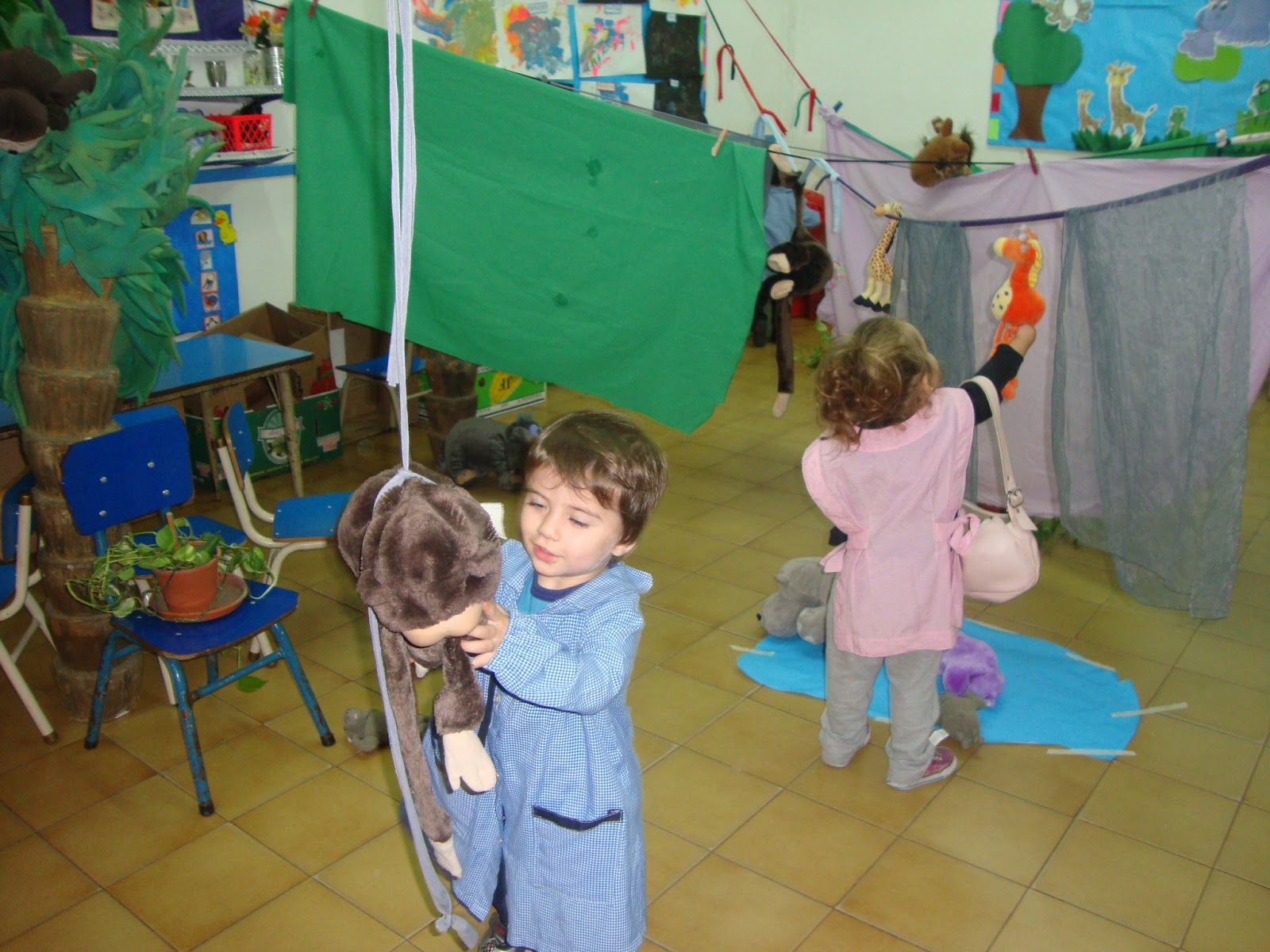 JARDÍN INTEGRAL MAIMÓNIDES: Un nuevo escenario en la sala “La selva”