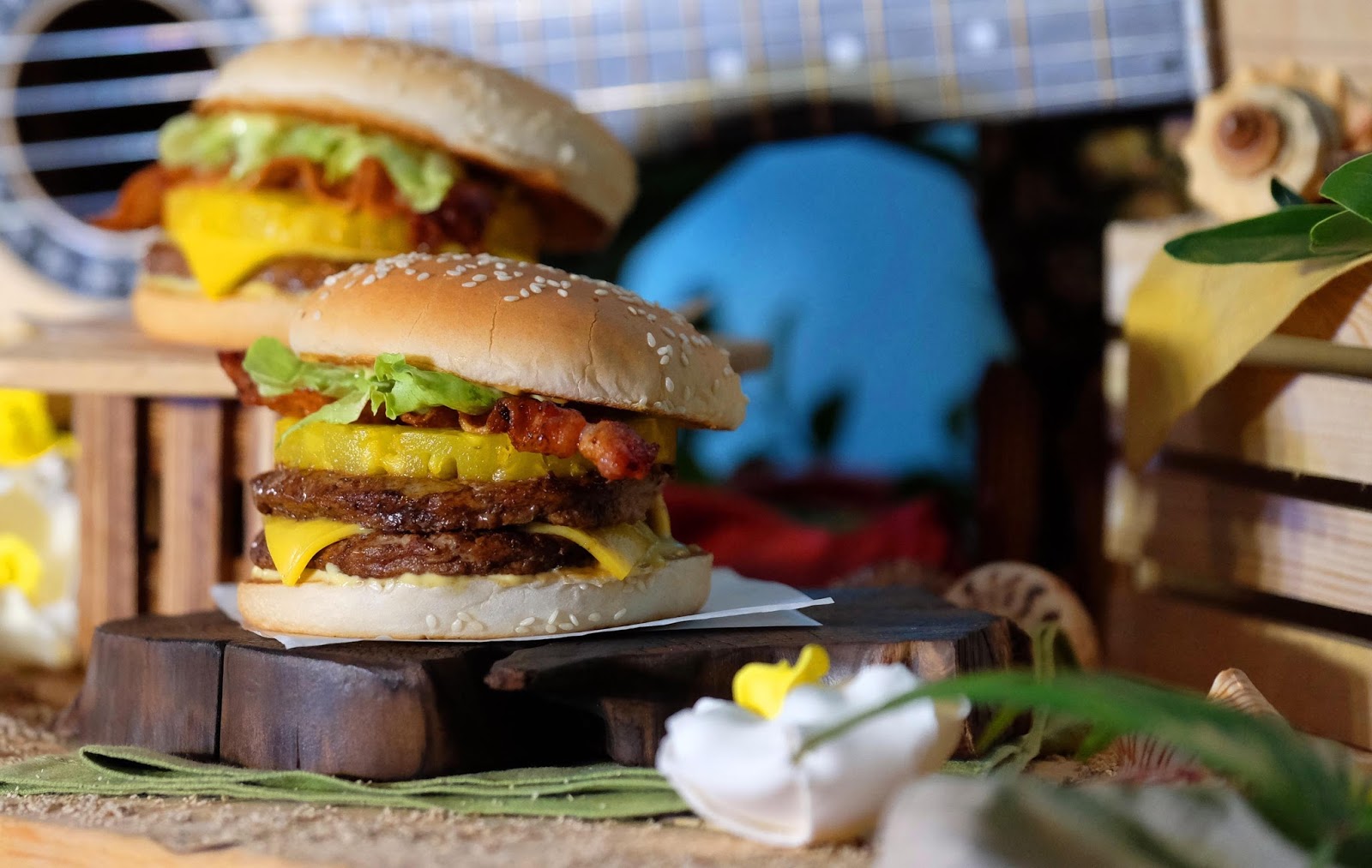 JOLLIBEE 'S AMAZING ALOHA YUMBURGER IS BACK | Mermaid in Stilettos