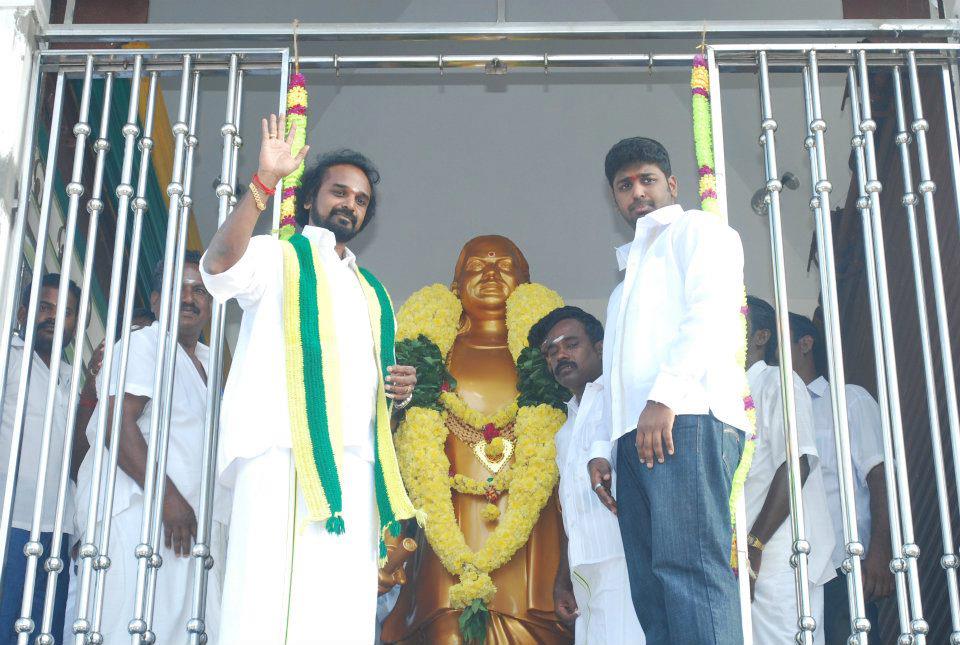 MURUGARAJ DEVAR: vandayar