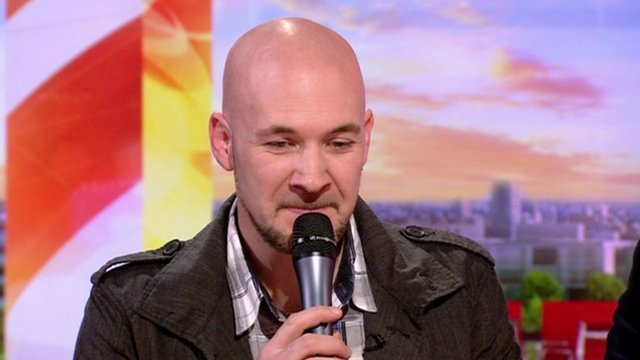 H χαμηλότερη νότα που έχει τραγουδήσει ποτέ άνθρωπος !!! (video)