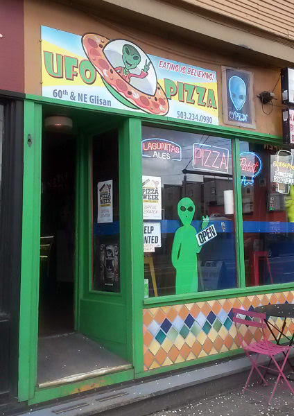 Aaron's Food Adventures | Food Reviews | Spicy Food Challenges | Food ...