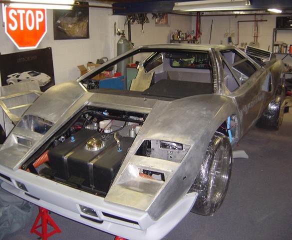 Man Builds A Lamborghini From Scratch In His Basement ~ Cyberzed
