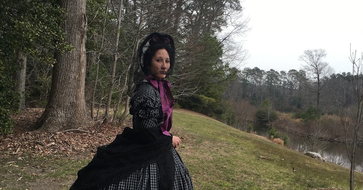 The Couture Courtesan: Half Mourning Dress of WIN!