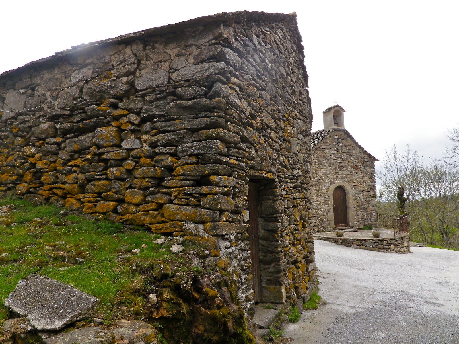 Différemment: Douch et le Caroux 1
