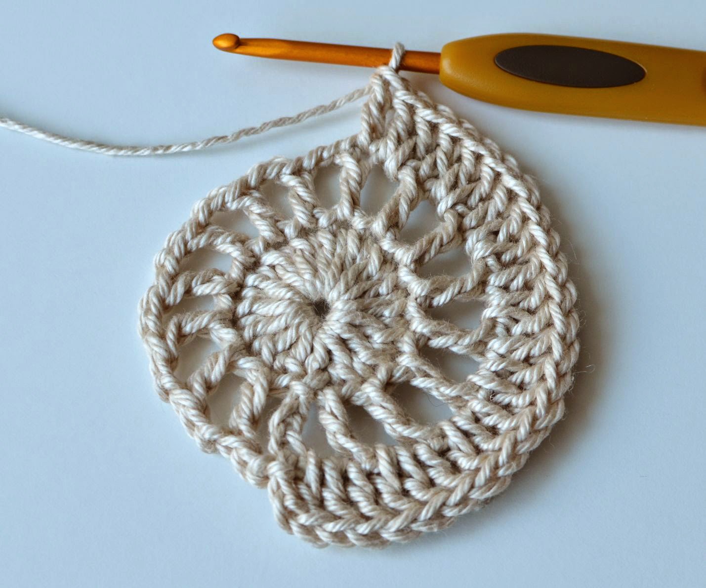 Surface Crochet Makes a Difference | LillaBjörn's Crochet World