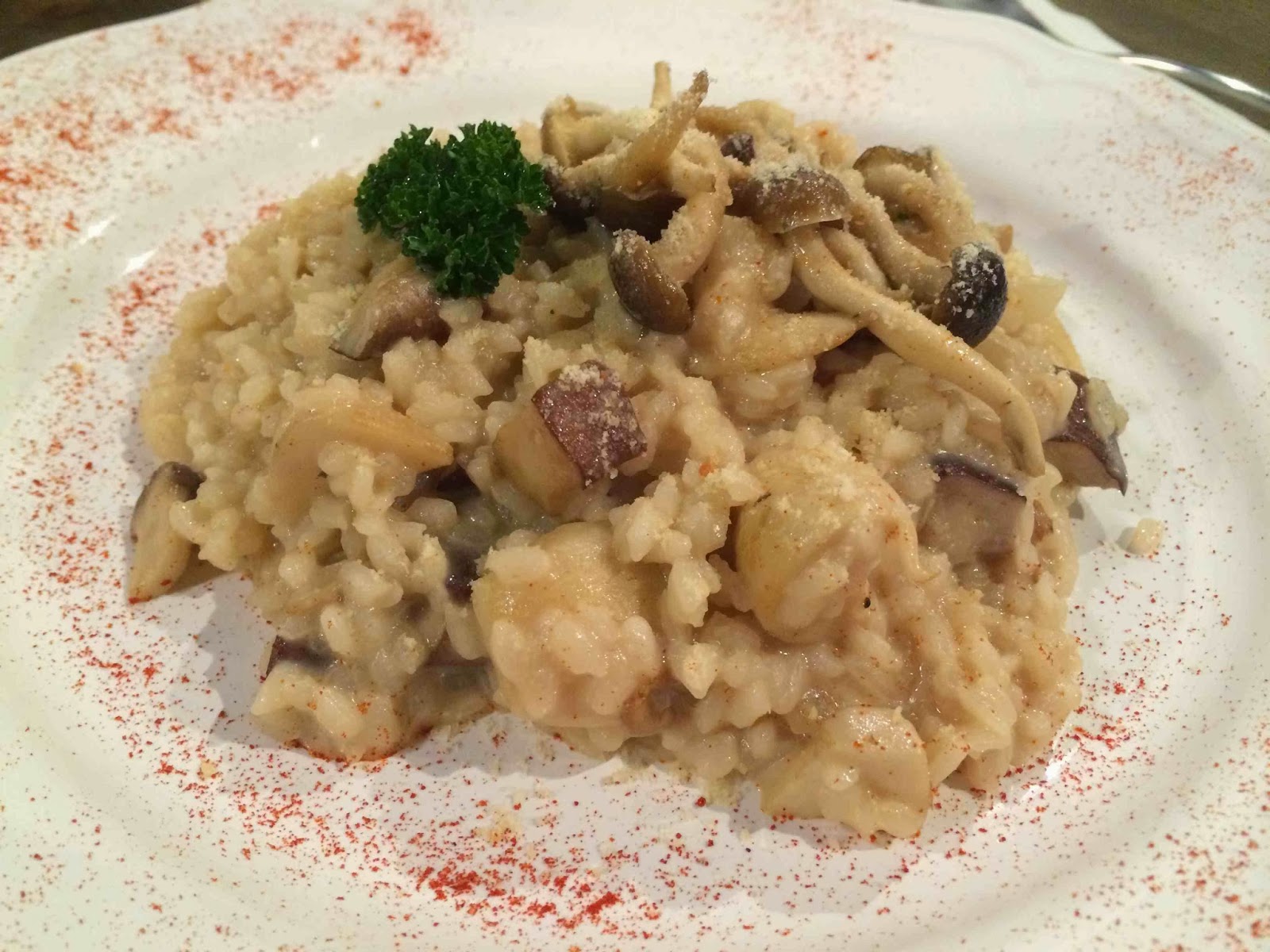 [美食][市政府] 隱藏巷弄美食,好吃的燉飯 papa rice