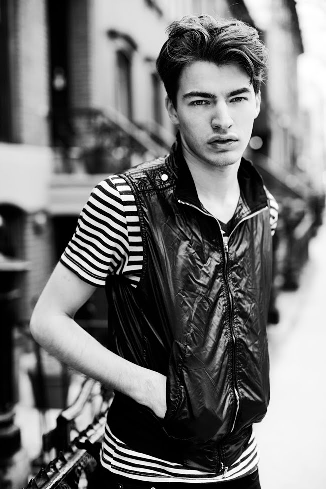 Le Petit Connaisseur de la Mode: Eliesa Johnson shoots Vision's Michael ...