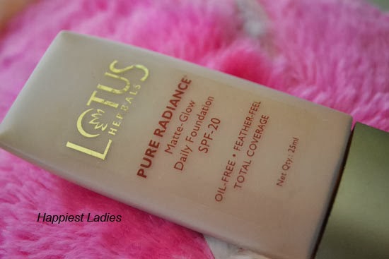 Lotus Herbals Pure Radiance Matte Glow Daily Foundation SPF – 20 Review ...