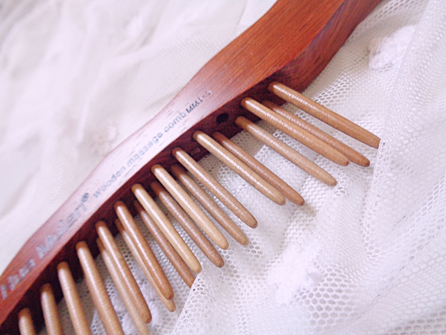 Reviewed! Hua Mulan Combs | diane wants to write
