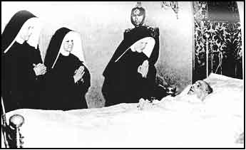 Diário de um cético: O fúnebre fim do Papa Pio XII