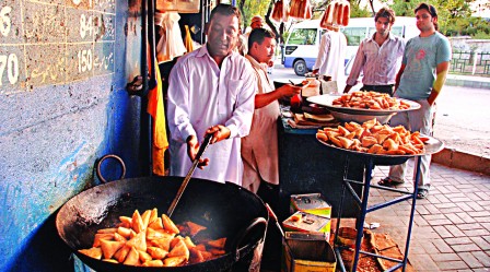 The life and times of two Indians in Pakistan: When my samosa-wallah ...