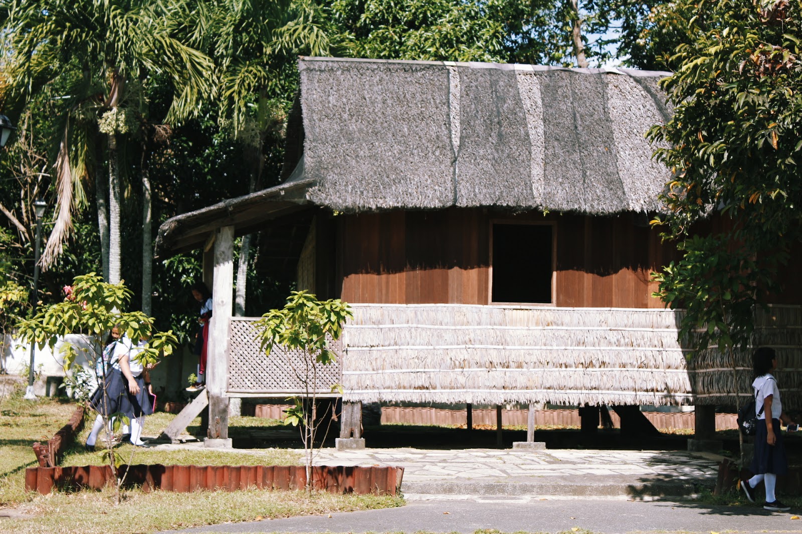 APOLINARIO MABINI SHRINE | Travel guide - hey, Stephy! APOLINARIO MABINI SHRINE | Travel guide - hey, Stephy!