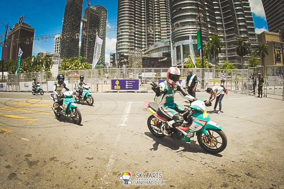I'm On A Pillion Ride @ PETRONAS MOTORSPORTS DEMO RUN 2014! # ...