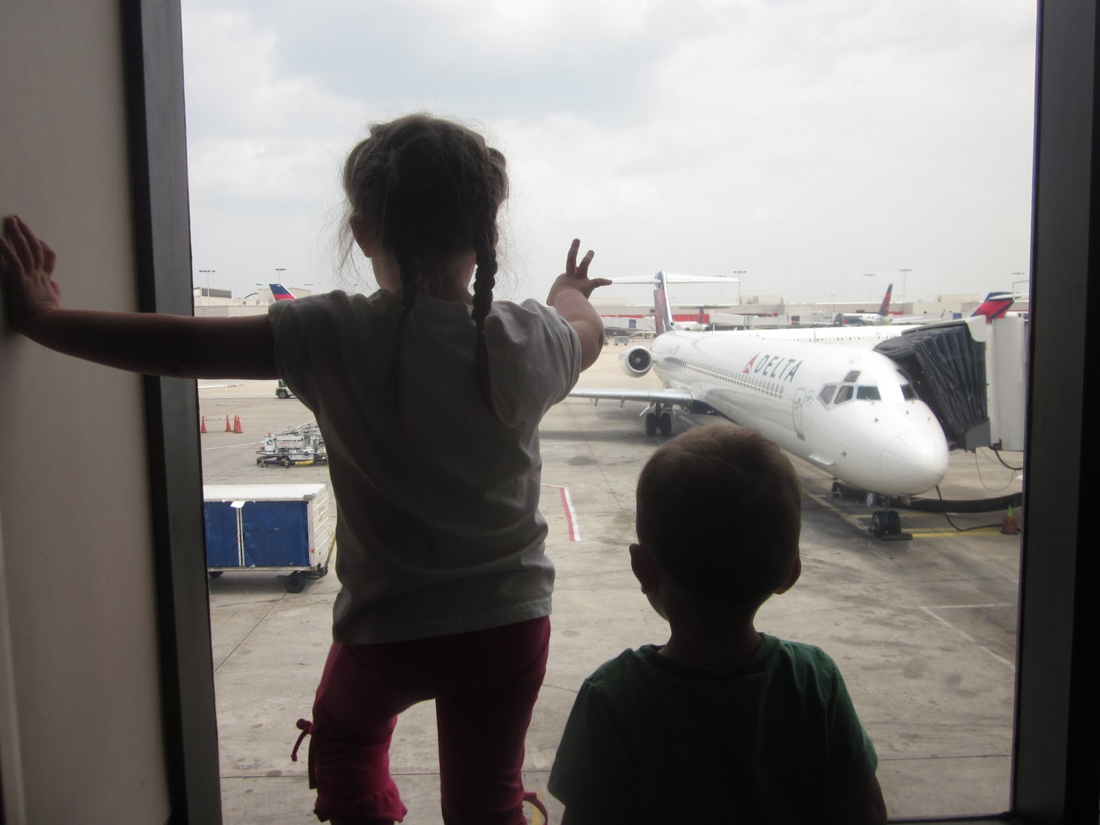 walk in the sunshine: #1 Tip for Flying With Kids