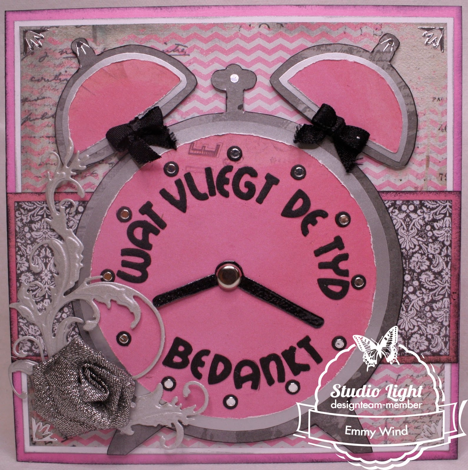 Emsies Creaties: Roze paper pad kaart met klok
